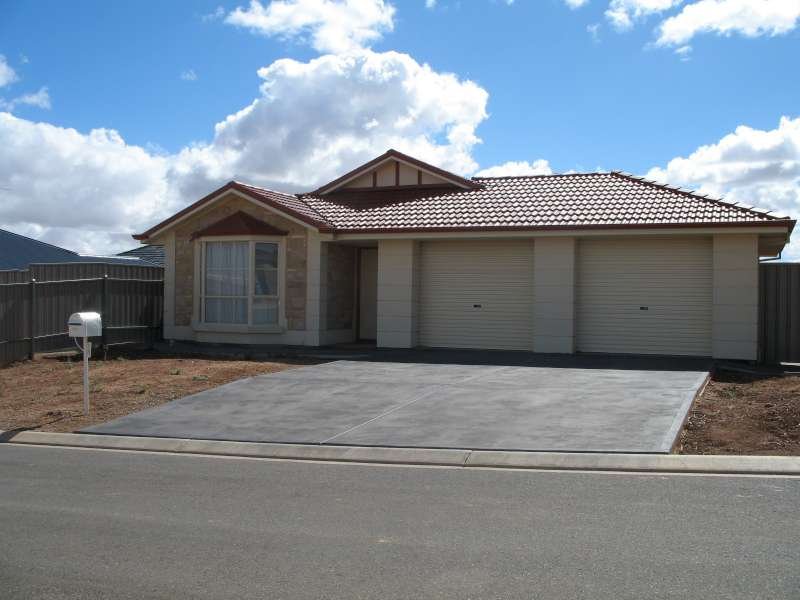18 Newhaven Drive, Craigmore, SA 5114 - Property Details