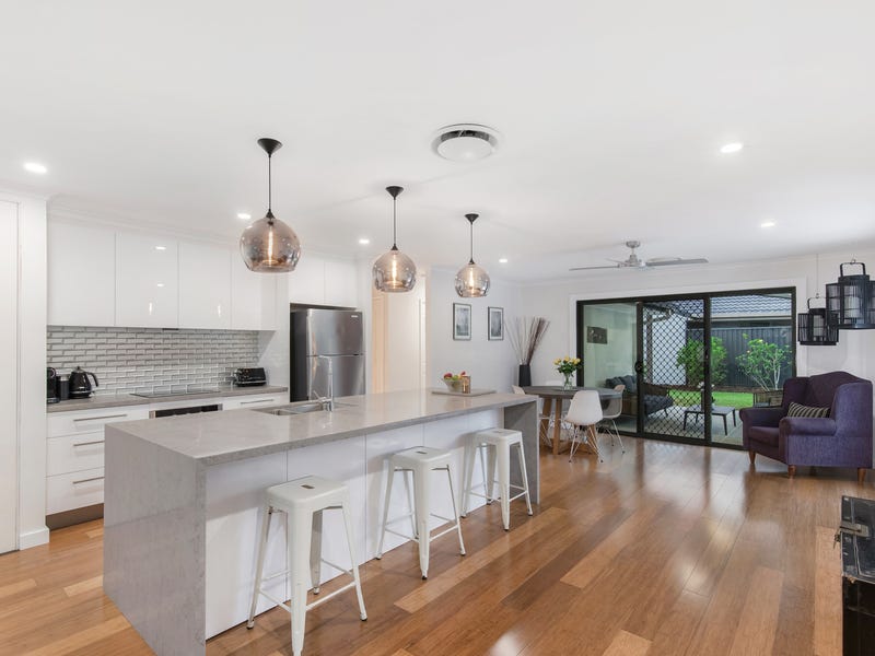 18 Willunga Place, Merrimac, Qld 4226 - Property Details