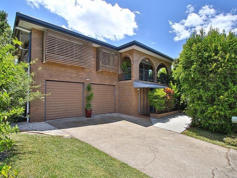 24 Bridle Street, Mansfield, Qld 4122 - Property Details