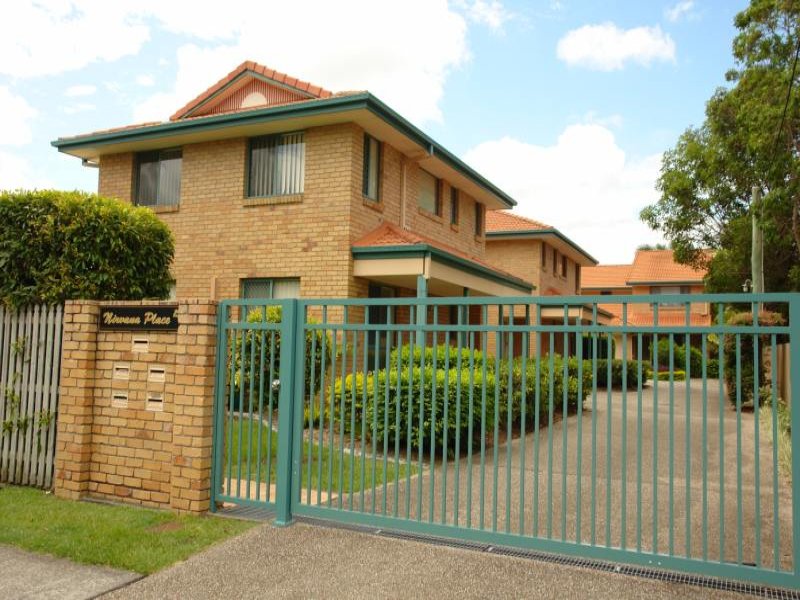 15 Gordon Street, Labrador, QLD 4215 - realestate.com.au
