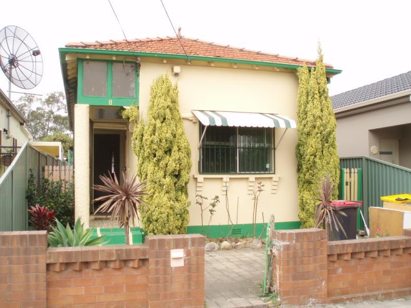8 Fitzroy Street, Campsie, NSW 2194 - realestate.com.au