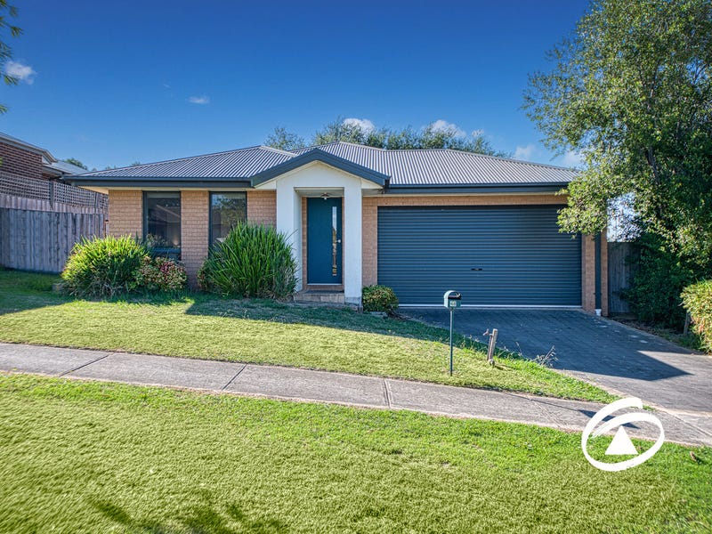 48 Springwater Drive, Drouin, Vic 3818 - Property Details