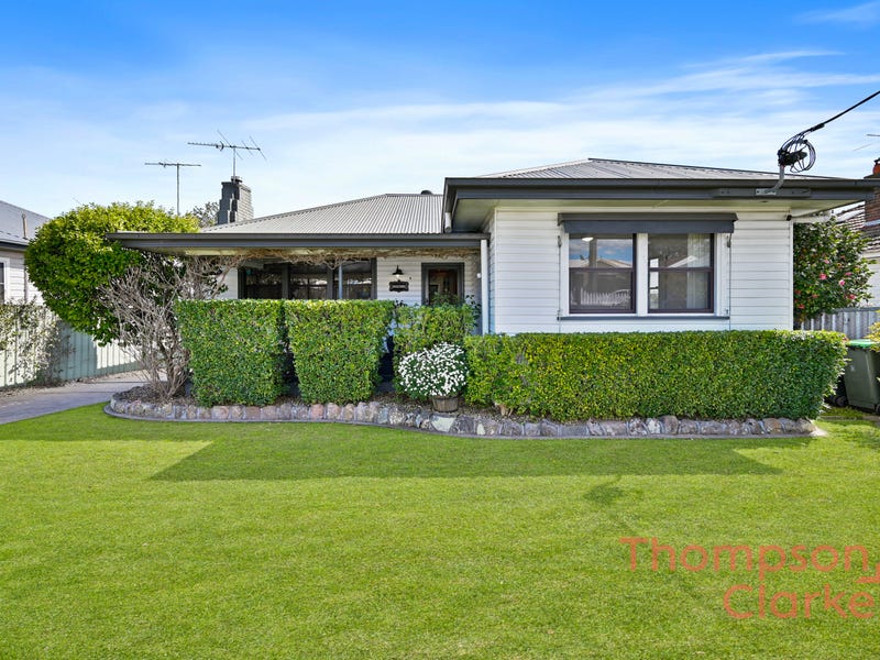 8 Fourth Avenue, Rutherford, NSW 2320 - Property Details