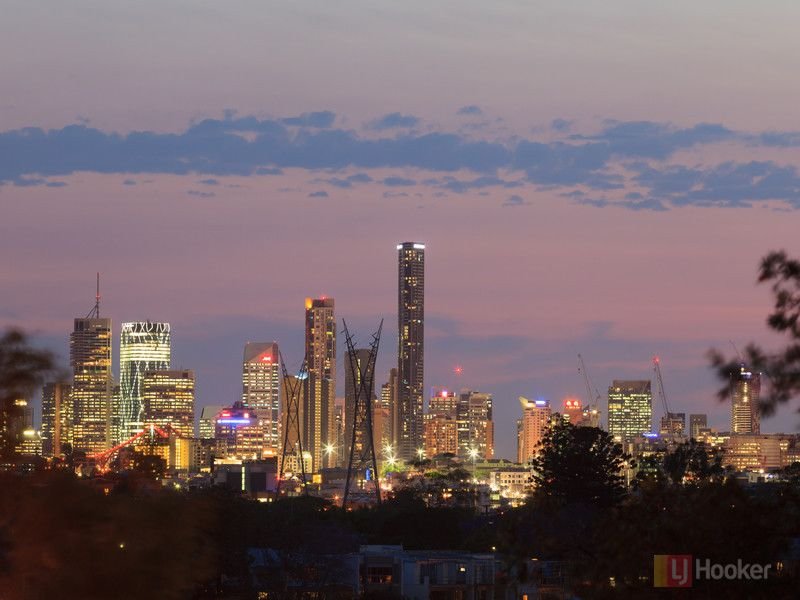 1/7 Quarry Street, Hamilton, Qld 4007 - Property Details