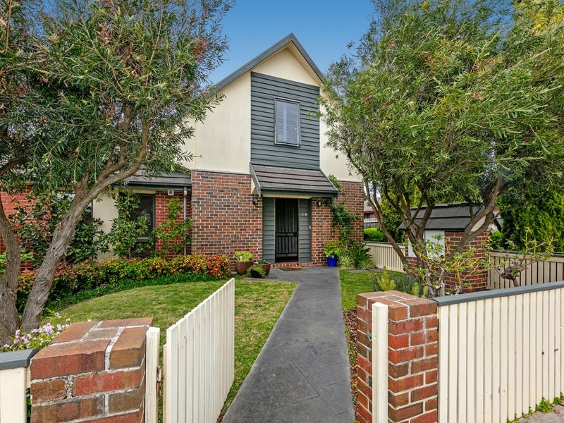 1/8 Hotham Street, Hughesdale, Vic 3166 - Property Details
