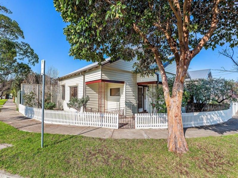 7 Dawson Avenue, Footscray, Vic 3011 - Property Details
