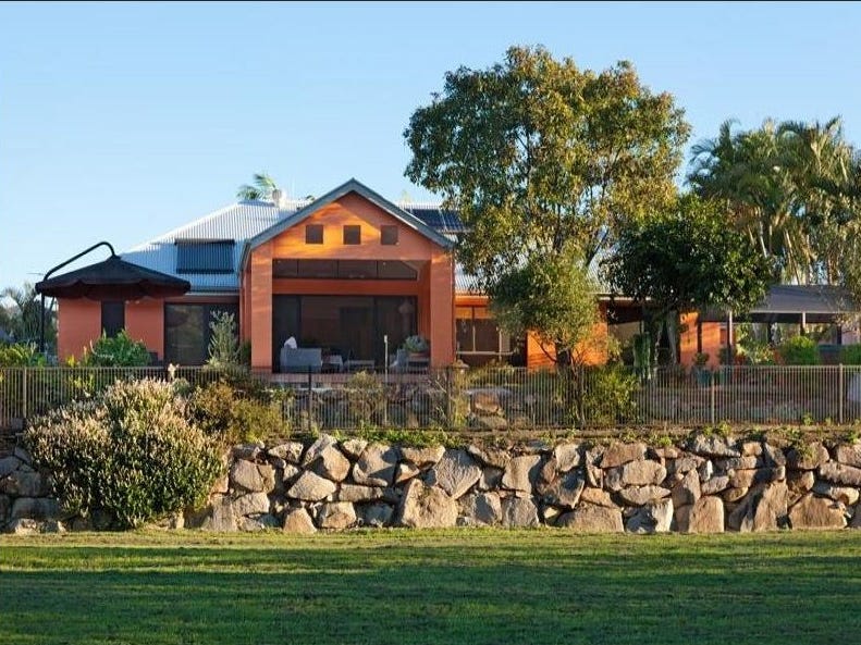 7 Brompton Place, Brookfield, QLD 4069 - realestate.com.au