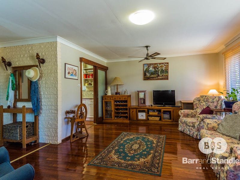 33 Murray Drive, Withers, WA 6230 - Property Details