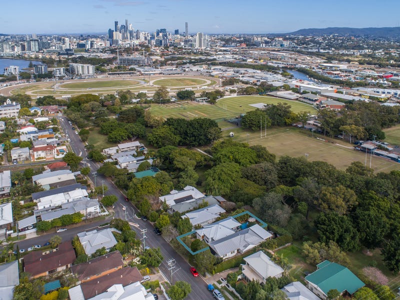 11 Royal Terrace, Hamilton, Qld 4007 - Property Details