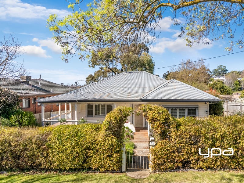 49 Jackson Street, Sunbury, VIC 3429 - realestate.com.au