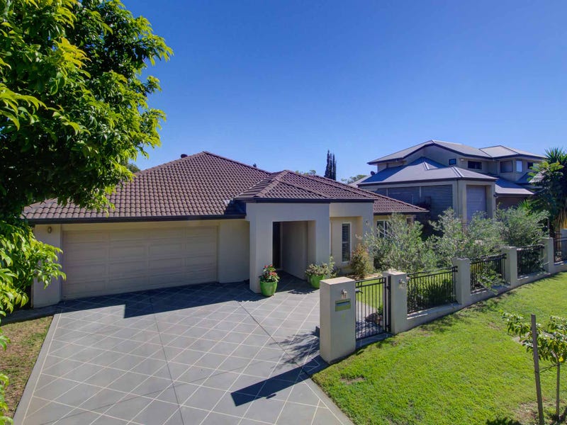 7 Rosemount Place, Carseldine, QLD 4034 - realestate.com.au
