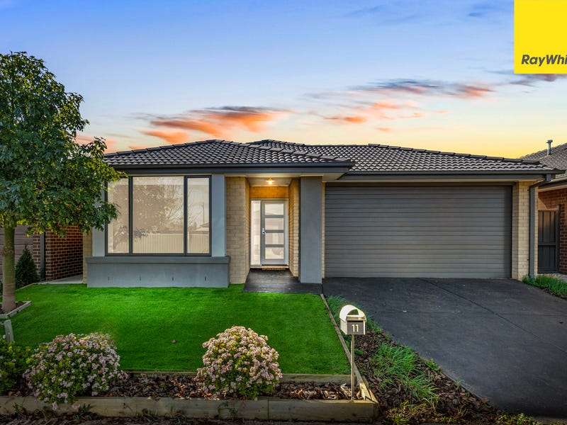 11 Irvine Avenue, Strathtulloh, Vic 3338 - Property Details