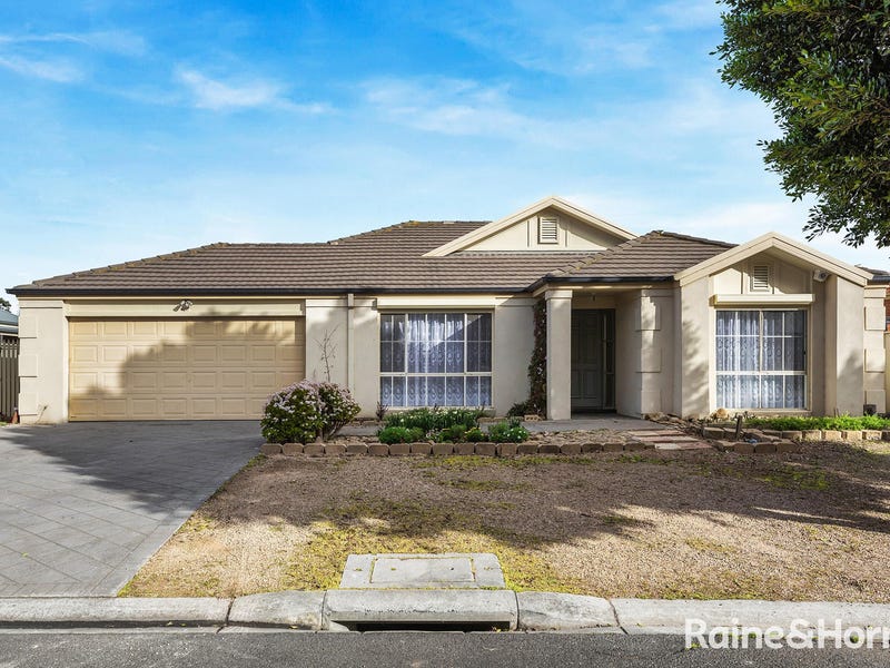 28 Milburn Circuit, Caroline Springs, VIC 3023 - realestate.com.au