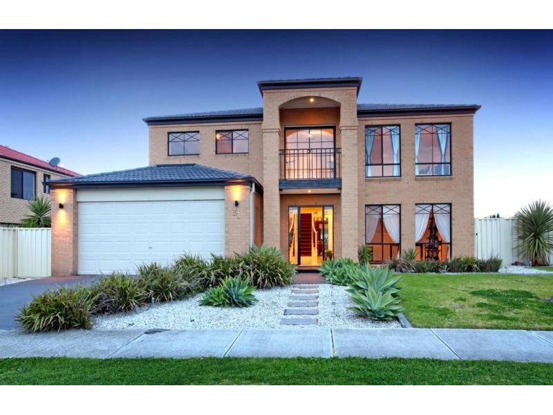 31 Bramshaw Crescent, Hillside, Vic 3037 - Property Details