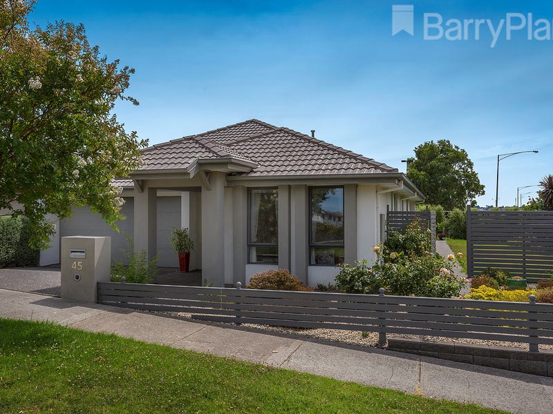 45 Meridian Circuit, Berwick, Vic 3806 - Property Details