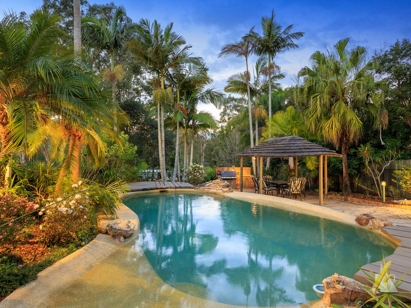 72 Riversleigh Road, Bellbowrie, Qld 4070 - Property Details