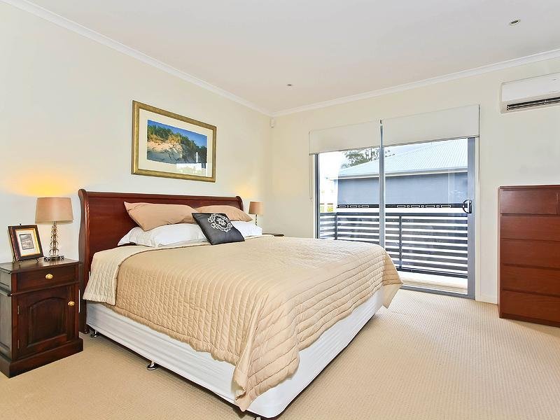3/298 Hawthorne Rd, Hawthorne, Qld 4171 - Property Details