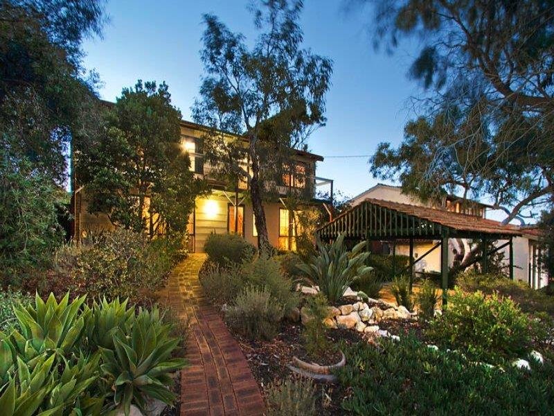 82 Charles Riley Road, Trigg, WA 6029 - realestate.com.au