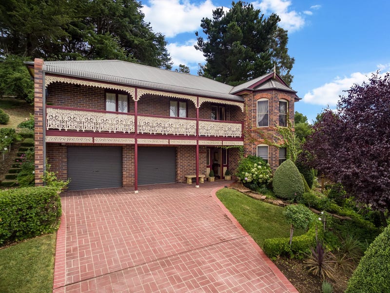 8 Napier Court, Armidale, NSW 2350 - Property Details