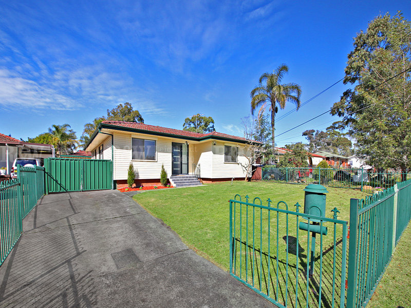 34 Niland Crescent, Blackett, NSW 2770 - Property Details