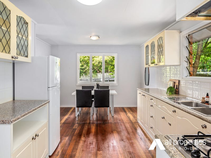 27 Kolonga Street, Woodridge, Qld 4114 - Property Details