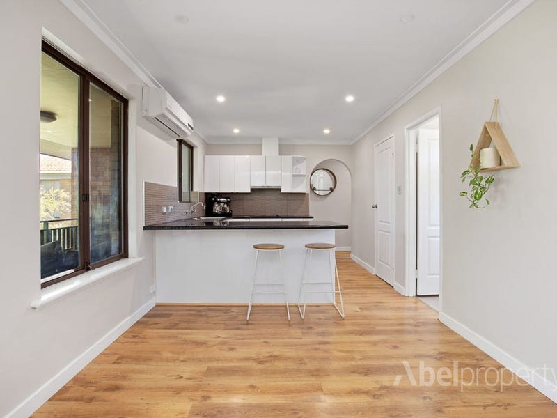 24/33 Stanley Street, Scarborough, WA 6019 - Property Details