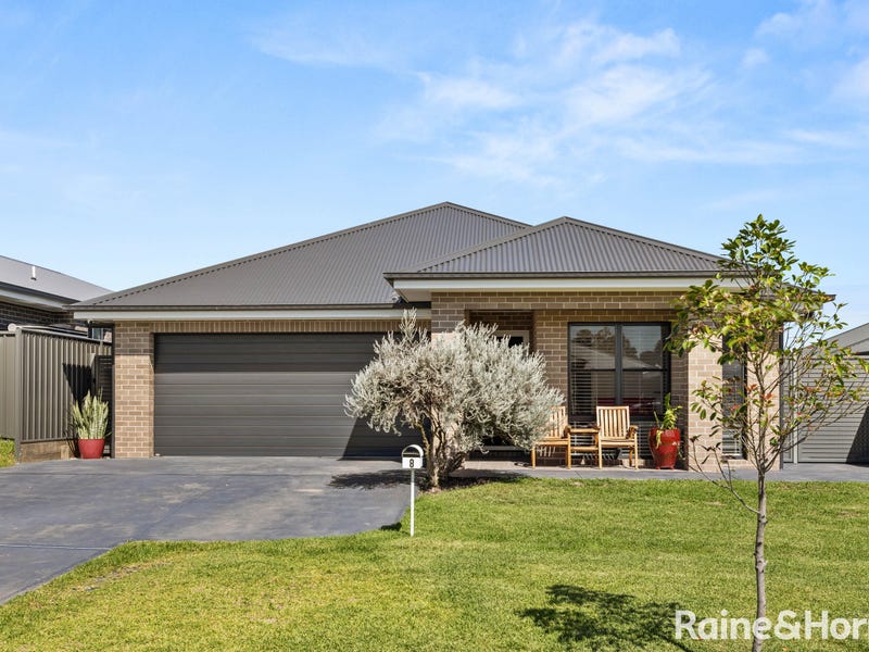 8 Pitch Street, Rutherford, NSW 2320 - Property Details