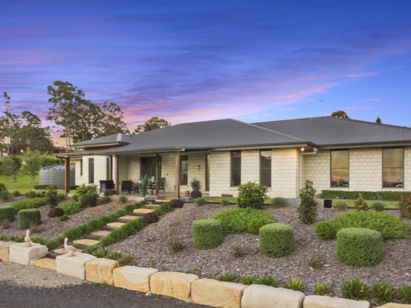 21 Cook Court, Highfields, Qld 4352 - Property Details