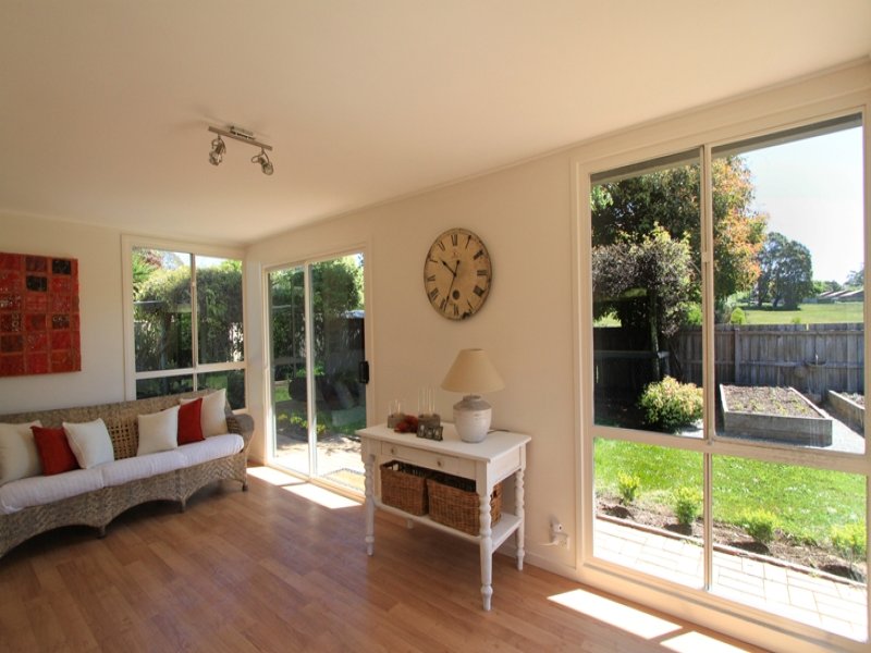 21 Peter Godden Drive, Woodend, Vic 3442 - Property Details