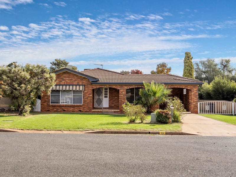 10 Skidmore Street, Temora, NSW 2666 - Property Details