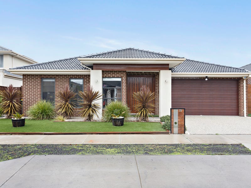 19 Honey Flower Way, Greenvale, Vic 3059