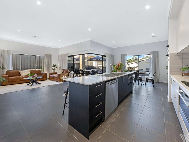 7 Vine Forest Crescent, Palmwoods, Qld 4555 - Property Details