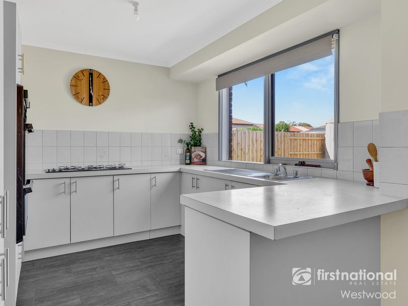 7 Kimberley Road, Werribee, Vic 3030 - Property Details