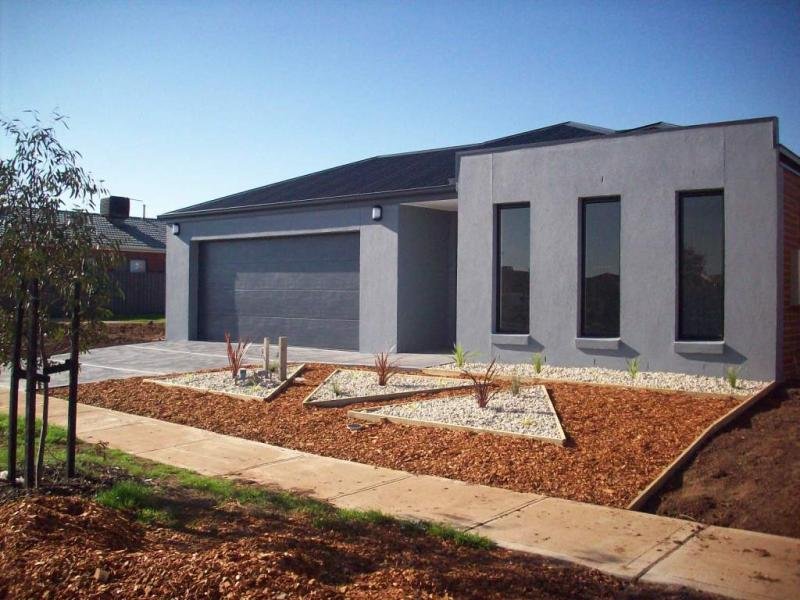 13 Mayesbrook Road, Manor Lakes, VIC 3024 - realestate.com.au