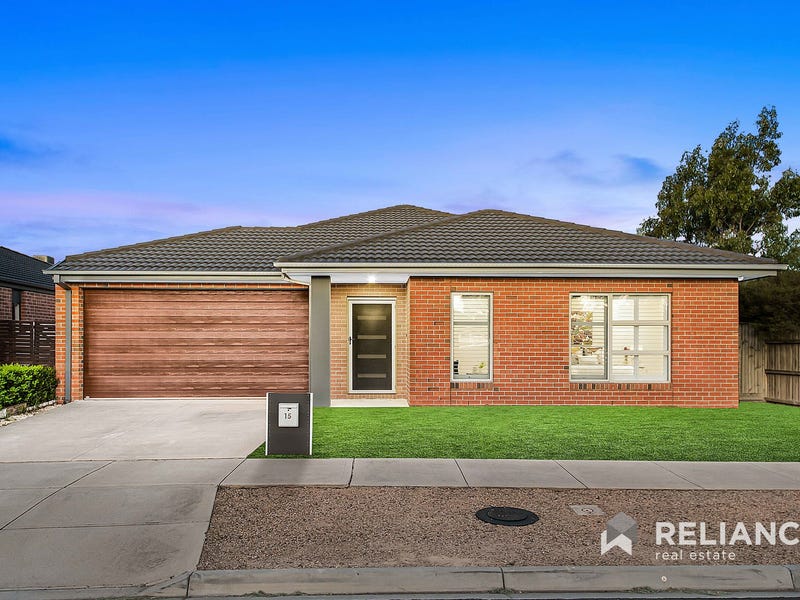 15 Walgett Street, Point Cook, VIC 3030 - realestate.com.au