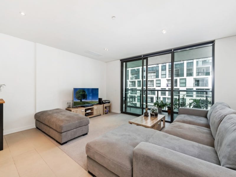 7C/8 Waterside Place, Docklands, Vic 3008 - Property Details