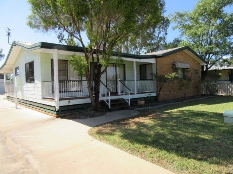 8 Roma Cres, Roma, QLD 4455 - realestate.com.au