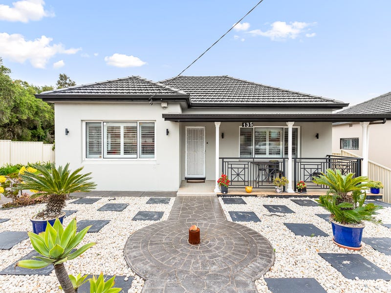 135 Kingsgrove Road, Kingsgrove, NSW 2208 - Property Details