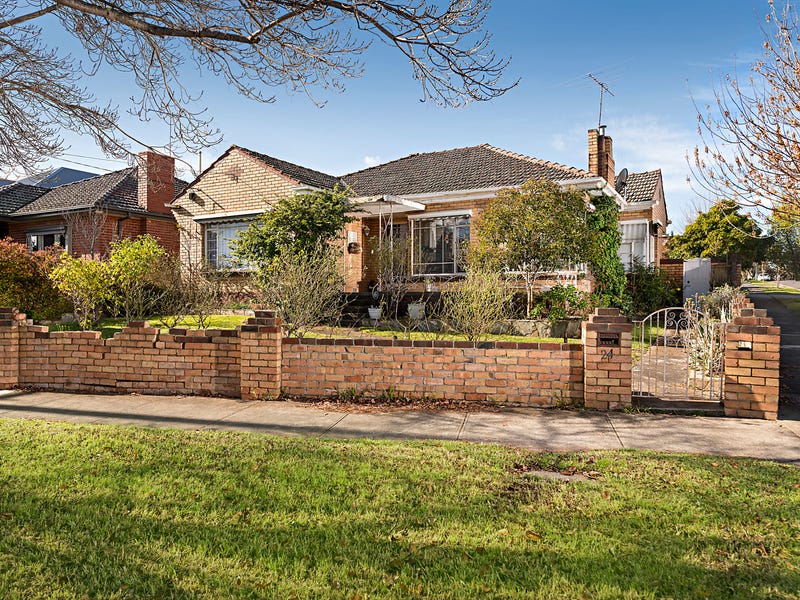 24 Houston Avenue, Strathmore, VIC 3041 - realestate.com.au