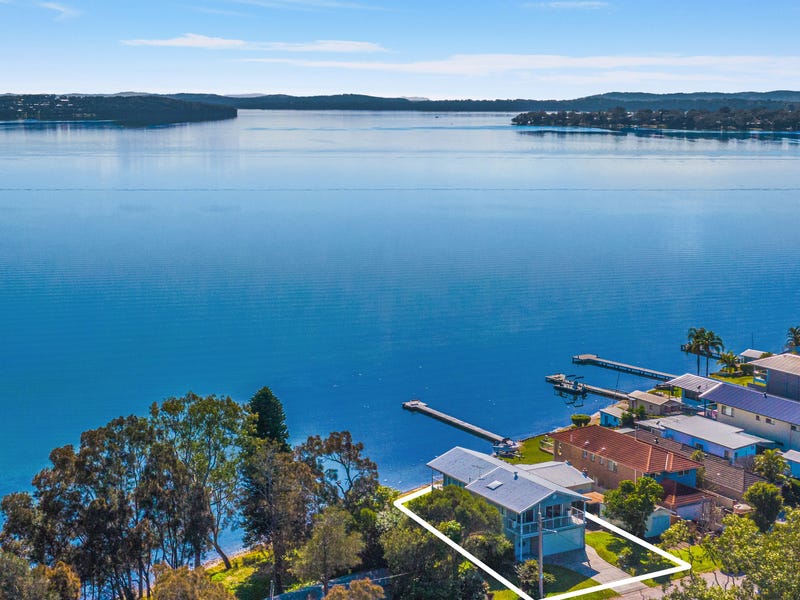 2 Peverill Street, Mannering Park, NSW 2259 - realestate.com.au