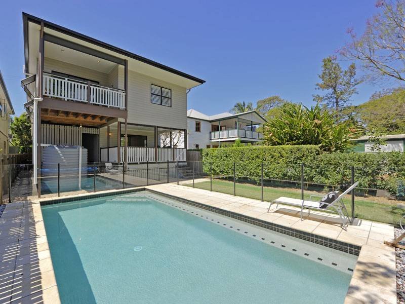 174 Hawthorne Road, Hawthorne, Qld 4171 - Property Details