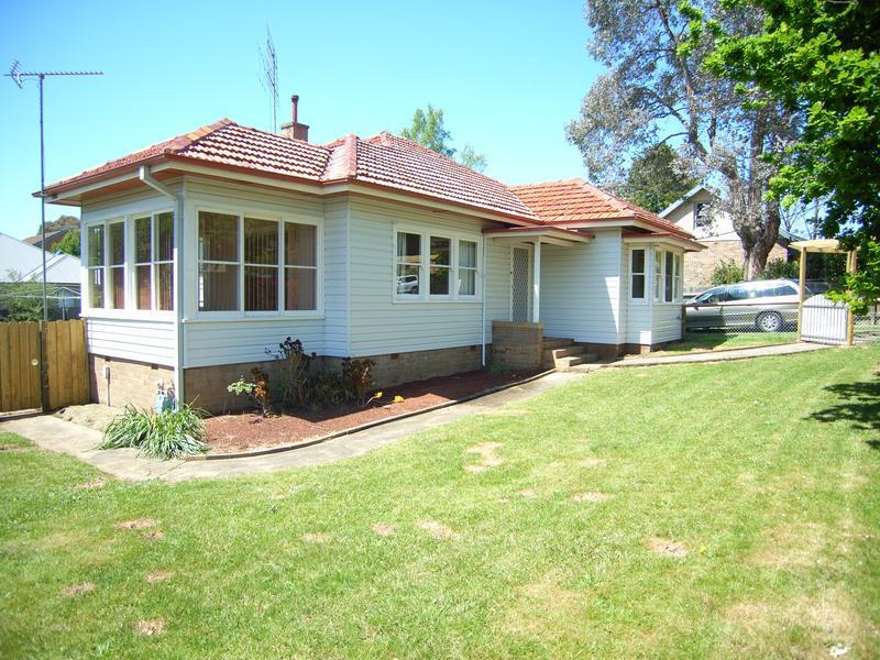 13 Queen Street, Mittagong, NSW 2575 - realestate.com.au