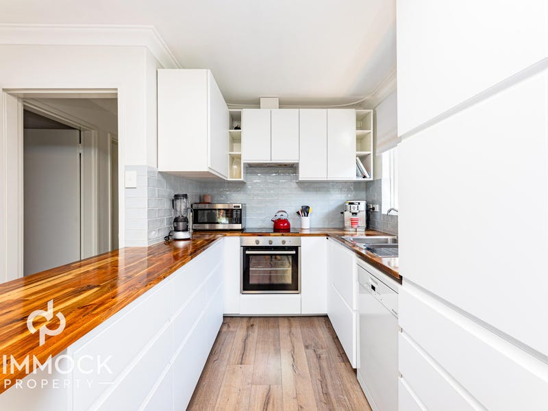 84 Samson Street, White Gum Valley, WA 6162 - realestate.com.au