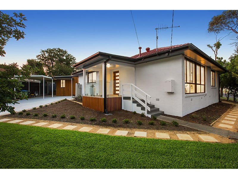 6 Robertson Drive, Mornington, Vic 3931 - Property Details