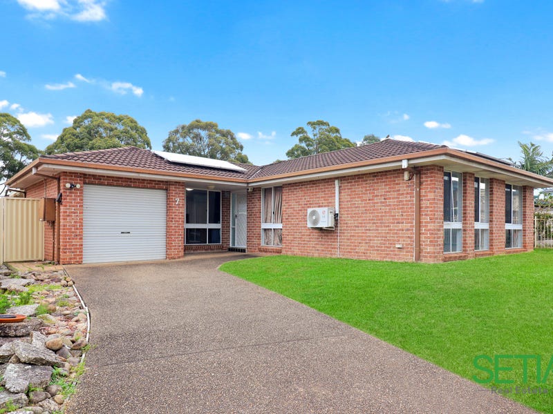 7 Evelyn Place, Glendenning, NSW 2761 - Property Details