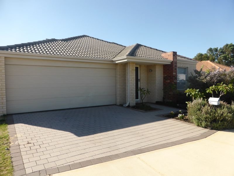 8 Gilman Court, Piara Waters, WA 6112 - realestate.com.au