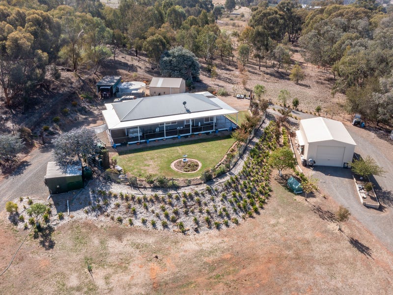 61 Ferris Street, Thoona, Vic 3726 - Property Details