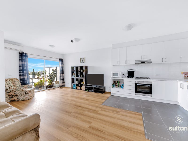 17/3-5 Hutton Street, Dandenong, Vic 3175 - Property Details