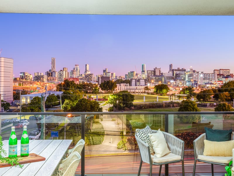 15/18 Gallway Street, Windsor, Qld 4030 - Property Details