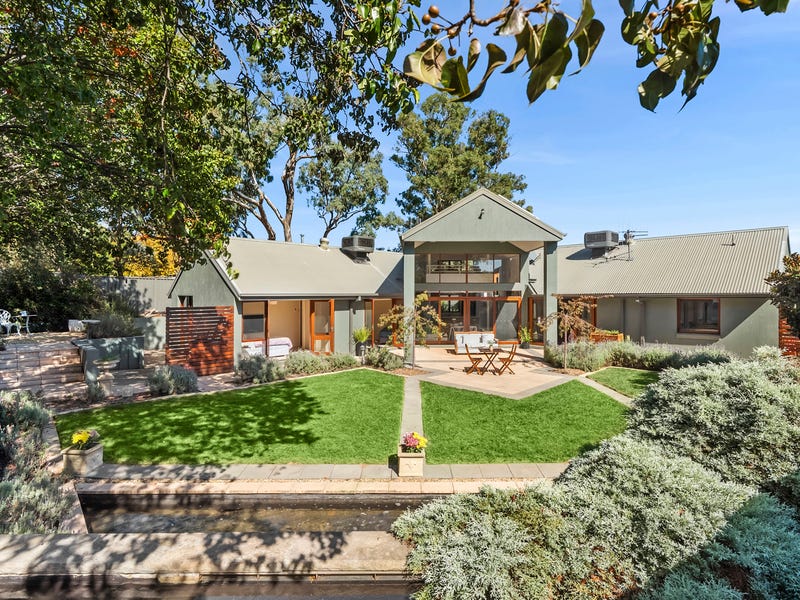 17 Forest Drive, Jerrabomberra, NSW 2619 - Property Details